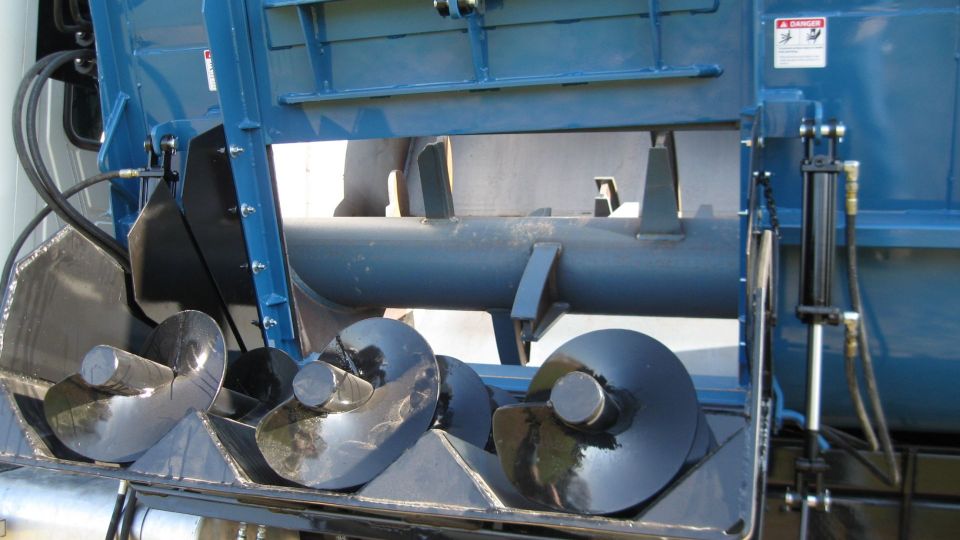 Horizontal Mixers - Truck - Lucknow Products