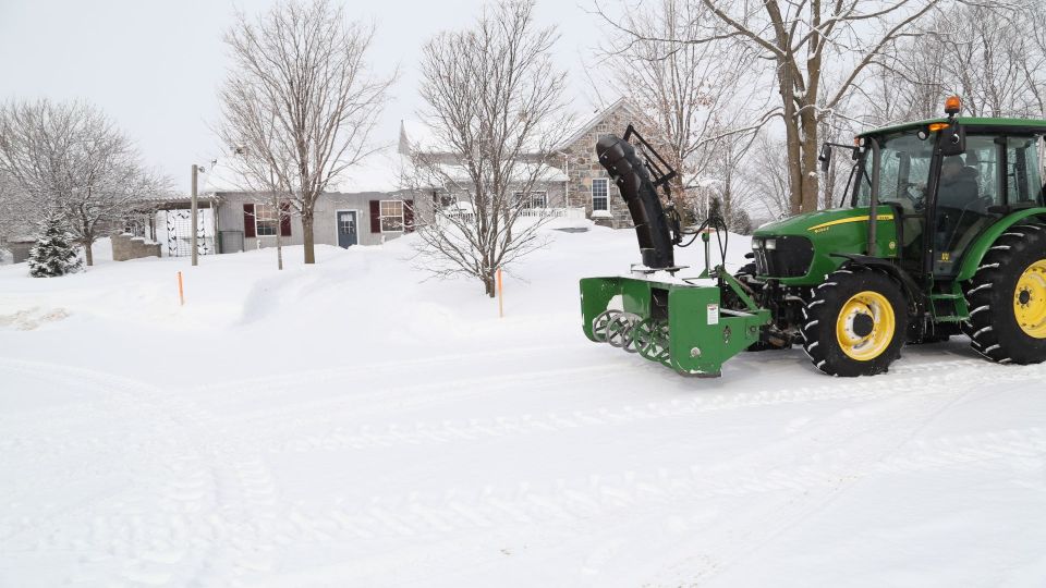 Snow Blowers - Lucknow Products